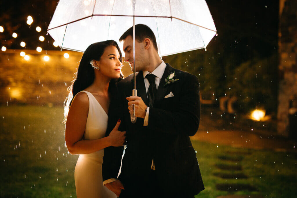 Mrs. October: Rain on This BOLI’s Wedding Day Made the Best Photos ...