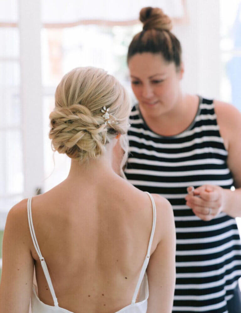 27 Questions To Ask When Choosing A Hair And Makeup Artist Brides Of Li