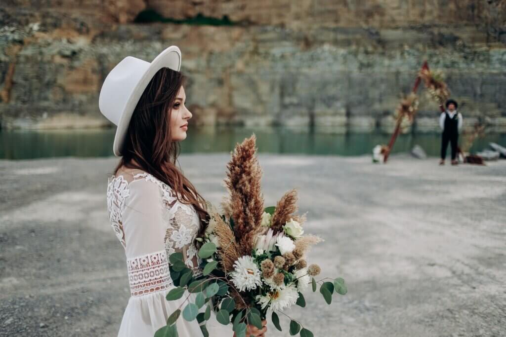 8 Best Veil Alternatives - Brides of Long Island